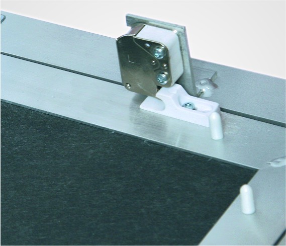Access panel alu with perforated board - System F2